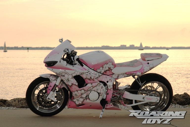 roaring_toyz-custom-yamaha-r6-pink-white_0465 | Roaring Toyz