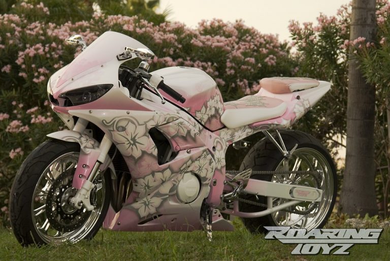 roaring_toyz-custom-yamaha-r6-pink-white_0468 | Roaring Toyz
